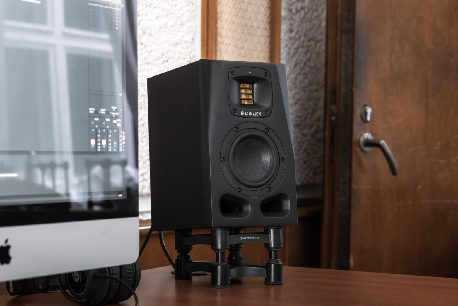 Đánh giá chi tiết Studio Monitor ADAM A4V