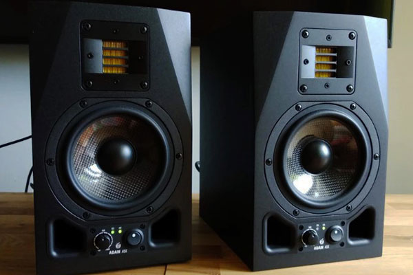 Vì sao gọi ADAM A5X là mẫu loa kiểm âm phòng thu chuyên nghiệp?