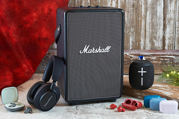 Loa và tai nghe: Nên mua thiết bị nào để nghe nhạc?